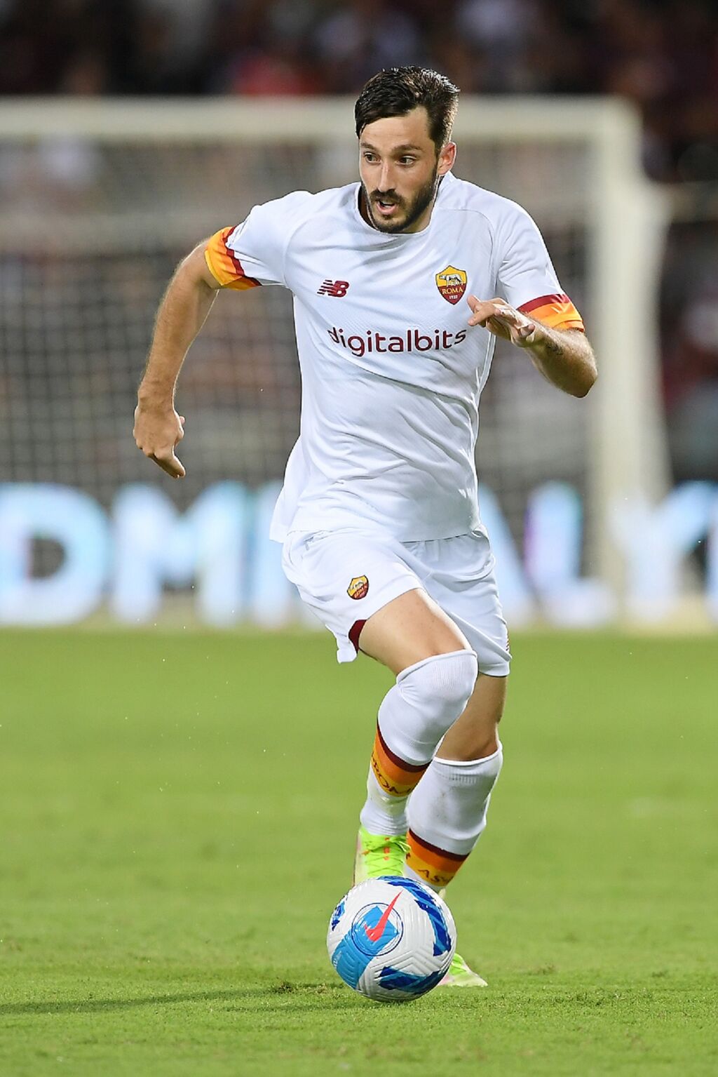 Roma, infortunio muscolare in Nazionale per Vina