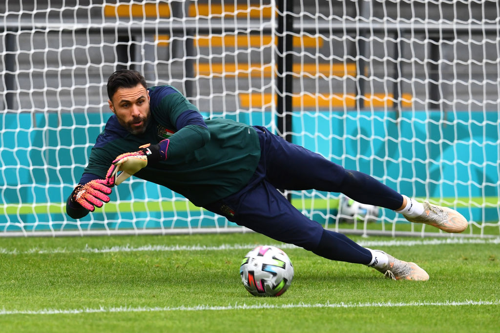 Genoa, è Sirigu il nome nuovo per il ruolo di portiere